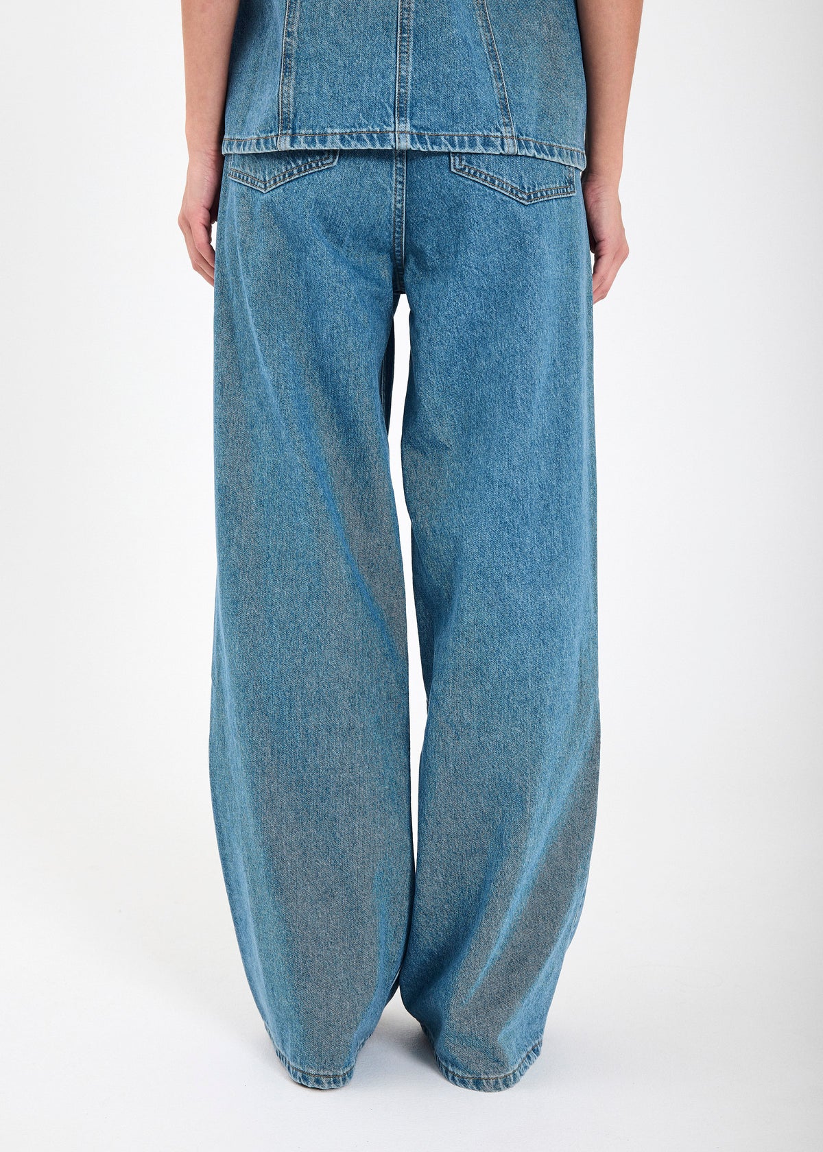 Kenzie wide button jeans - Medium blue denim